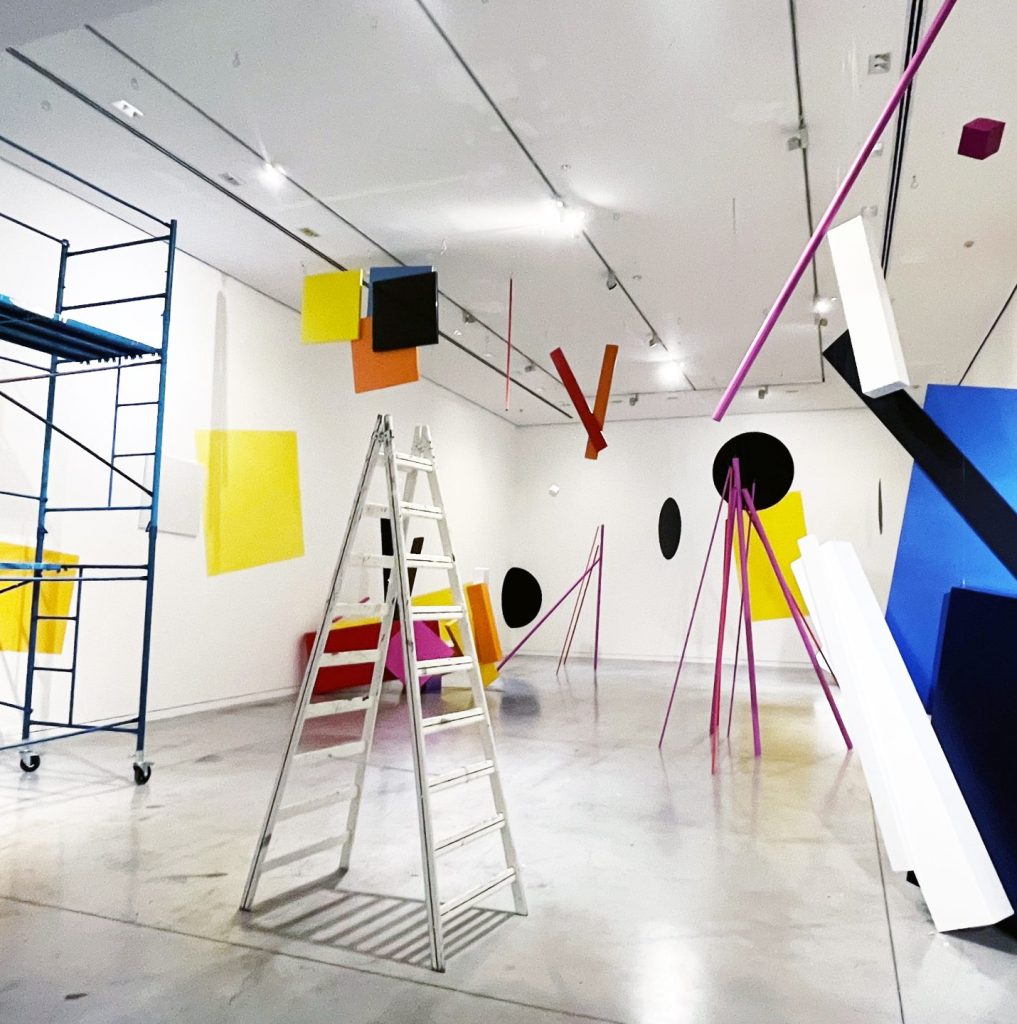 Montaje de Exposiciones y Manejo de obras de arte – ICC